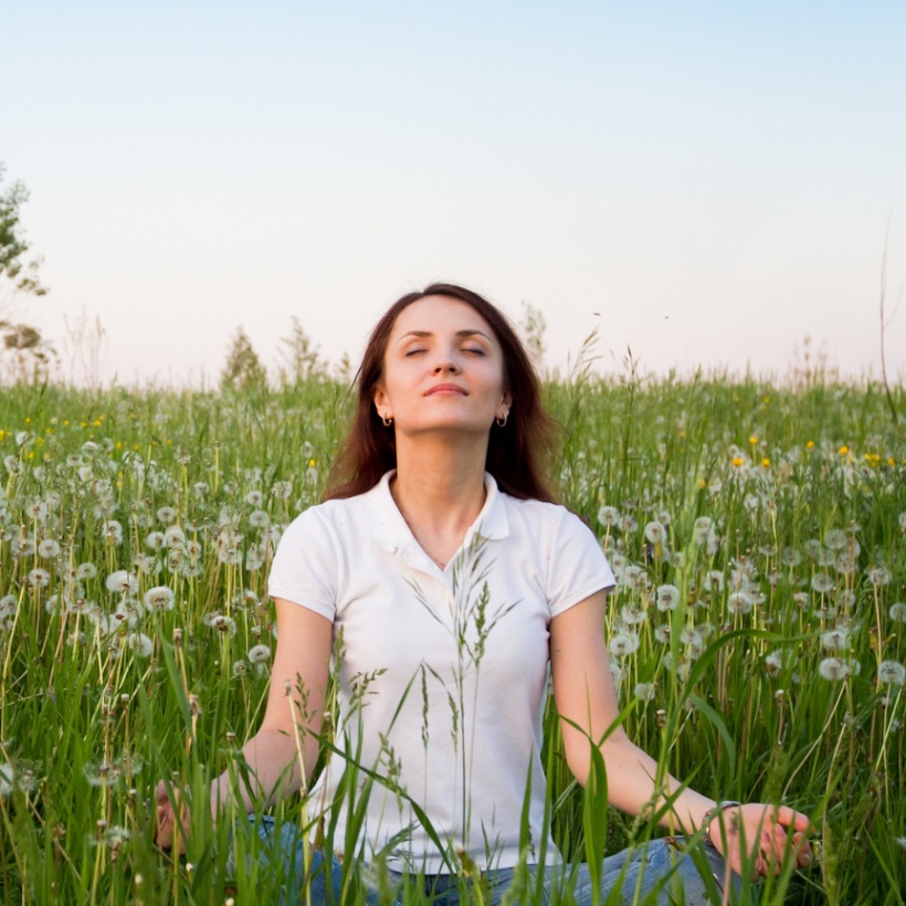 Have A Positive Day Using Gratitude by Connie Riet (5m 51s) - Aura