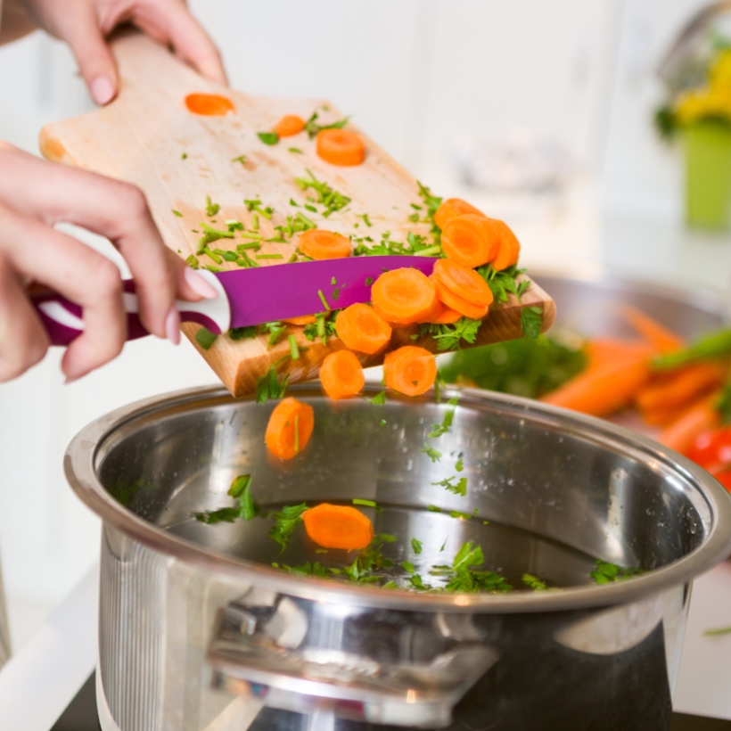 Mindful Cooking To Reconnect With Food (4m 30s) - Aura