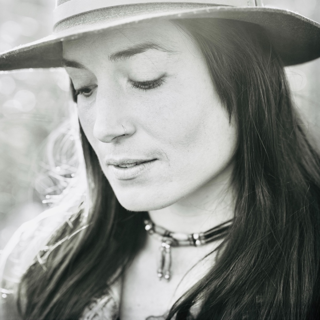 Reframe With Positive Affirmations by Kelsey Wishik (7m 59s) - Aura