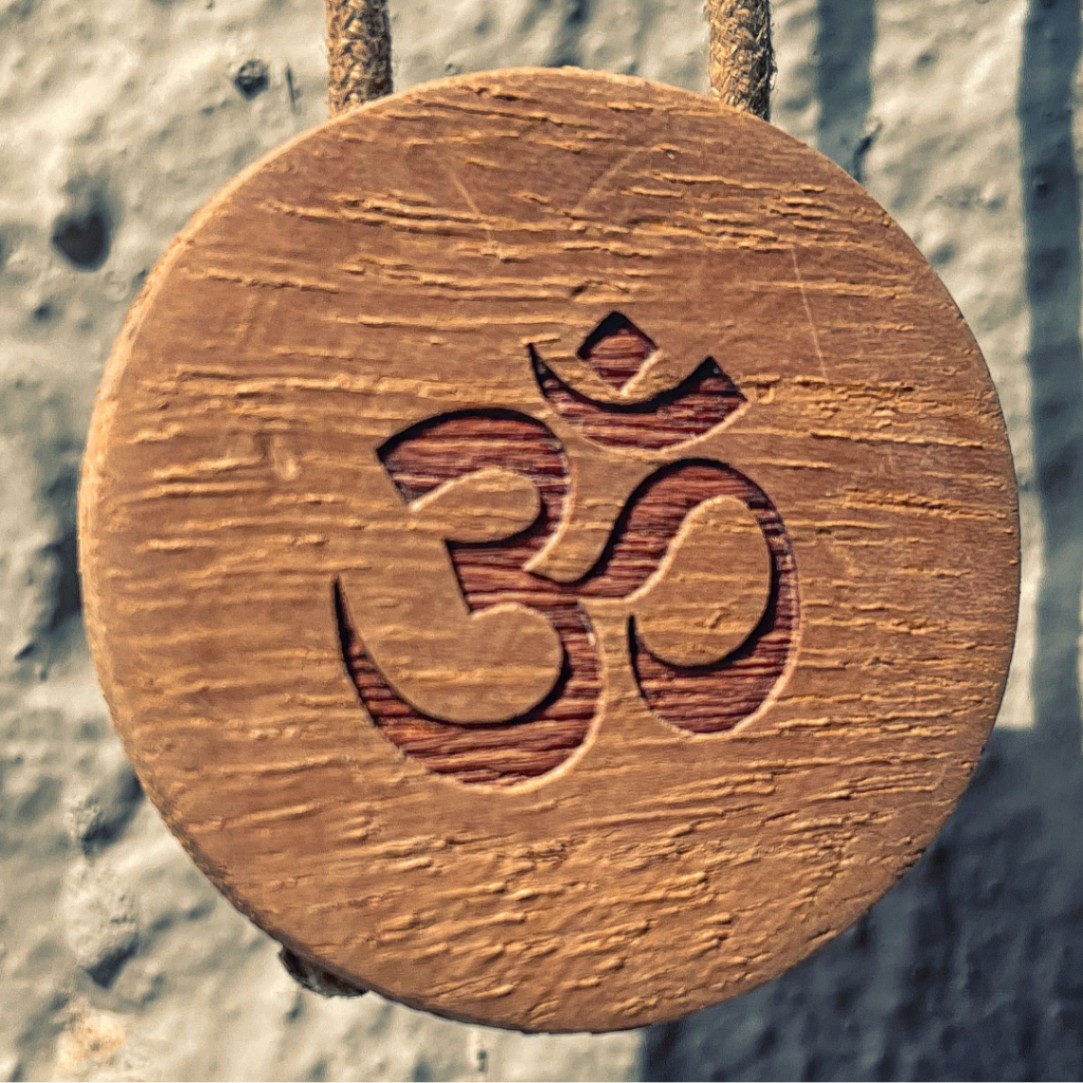 AUM Sound Meditation by Peter Mathis (5m 22s) - Aura