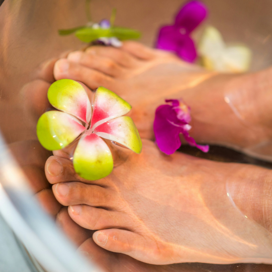 Calming Walking Meditation by Jiva Masheder (11m 50s) - Aura