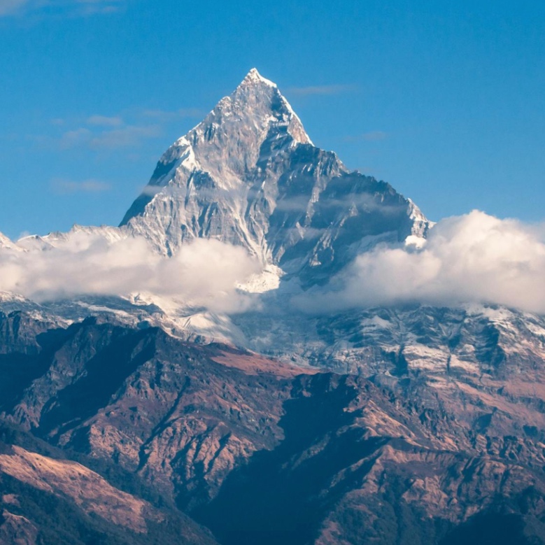 Affirmations For A Powerful Mindset by Kelsey Wishik (3m 36s) - Aura