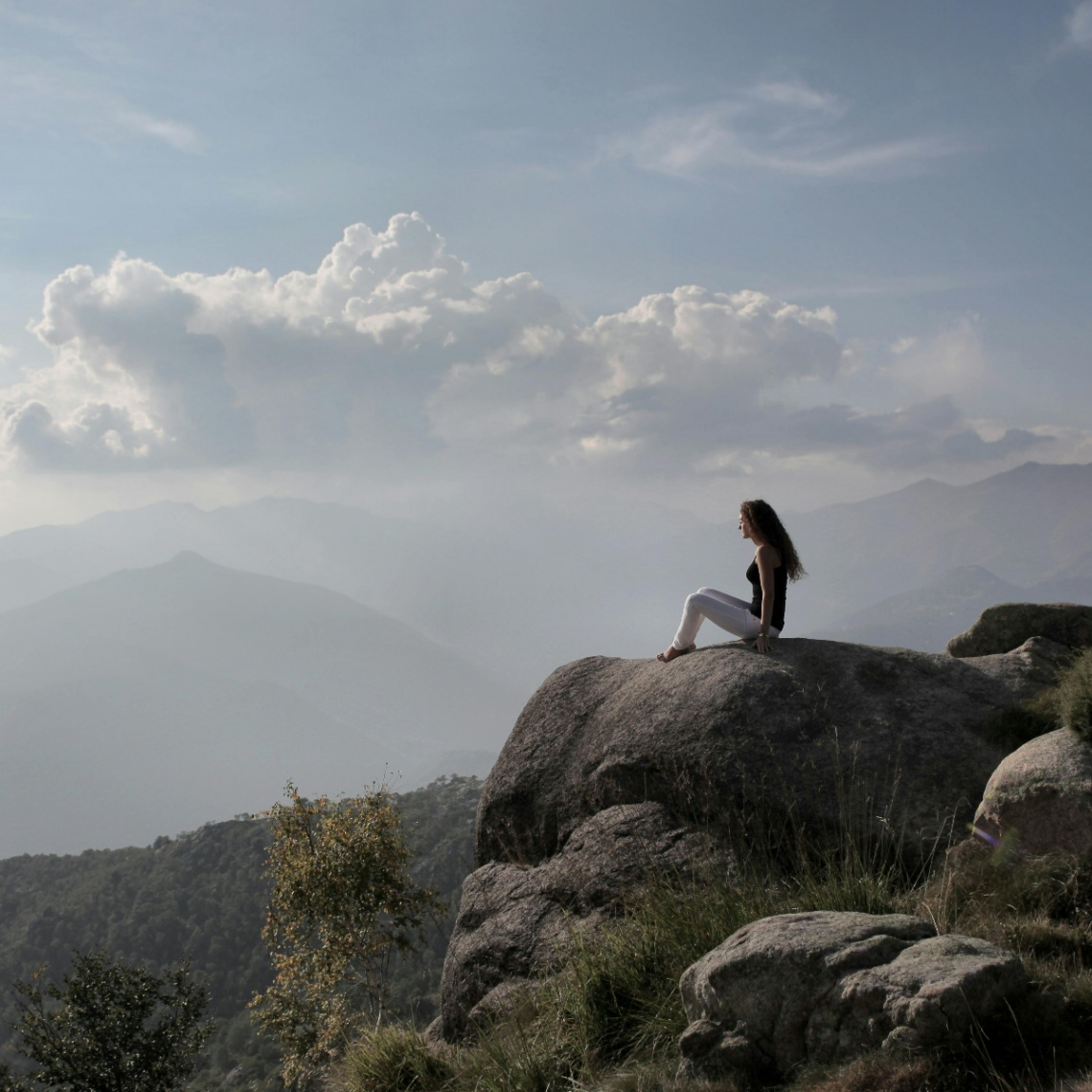 An Elevated Climb Sleep Meditation by Elizabeth Barry (21m 23s) - Aura